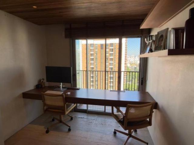 Elegante apartamento para venda em Vila Uberabinha com 2 quartos, sendo 2 suítes, 175m² remaxares#