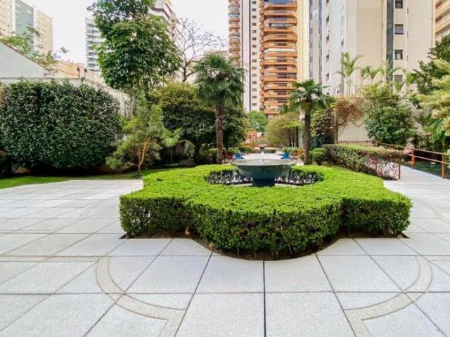 Versátil apartamento para venda em Aclimação com 3 quartos, sendo 3 suítes, 159m² remaxclassique#P