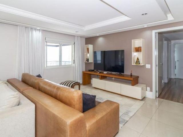 Funcional apartamento para venda em Barra Funda com 3 quartos, sendo 1 suíte, 160m²