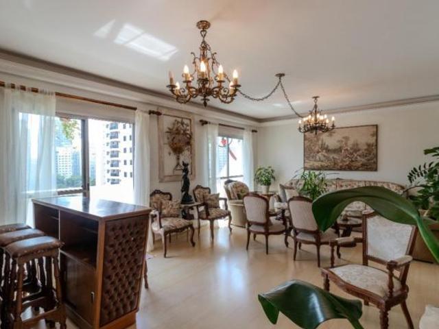 Sensacional apartamento para venda em Campo Belo com 4 quartos, sendo 3 suítes, 172m²