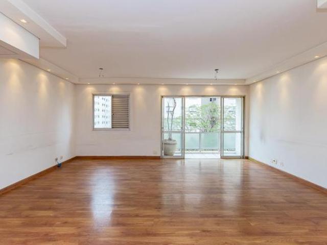 Excelente apartamento para venda em Campo Belo com 2 quartos, sendo 1 suíte, 92m²