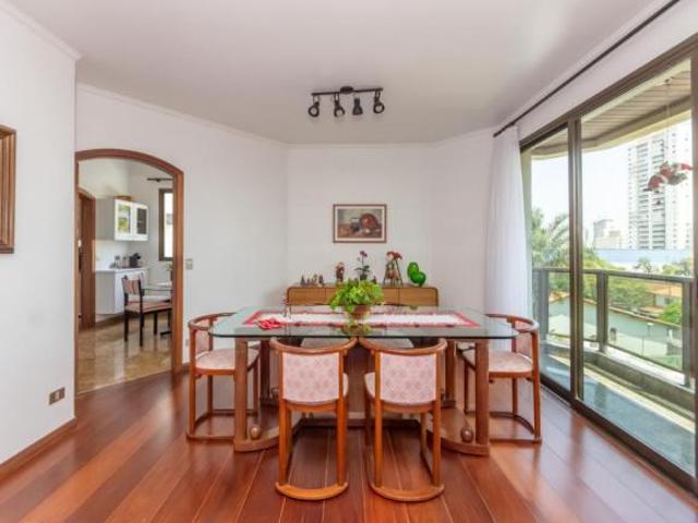 Sensacional apartamento para venda em Campo Belo com 3 quartos, sendo 1 suíte, 161m²