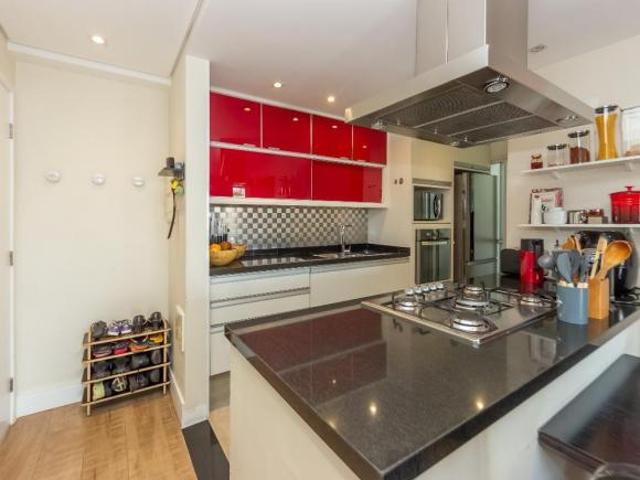 Versátil apartamento para venda em Chácara Inglesa com 3 quartos, sendo 1 suíte, 82m² marianne fuj