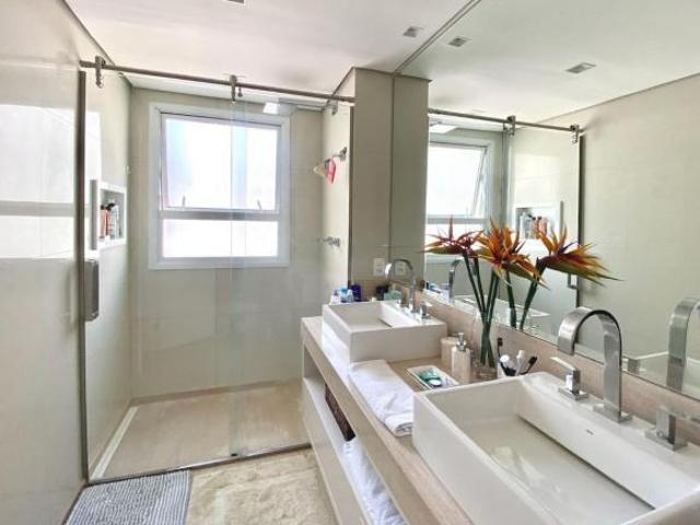 Aconchegante apartamento para venda em Itaim Bibi com 3 quartos, sendo 3 suítes, 185m² remaxfront#