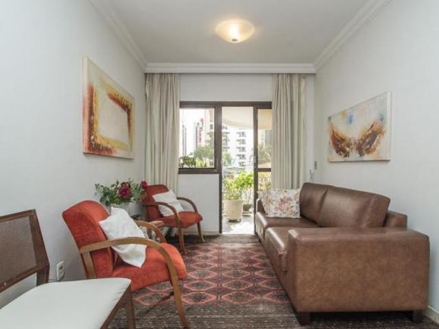 Espetacular apartamento para venda em Moema com 3 quartos, sendo 3 suítes, 100m²