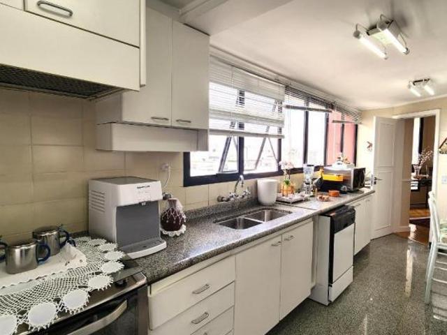 Aconchegante apartamento para venda em Moema com 4 quartos, sendo 4 suítes, 198m² fernando paixao1