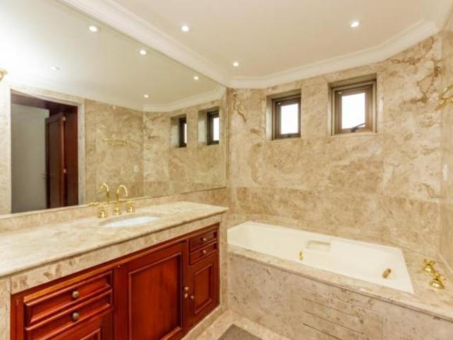 Atraente apartamento para venda em Paraíso com 3 quartos, sendo 2 suítes, 302m² remaxares#V1I1Q