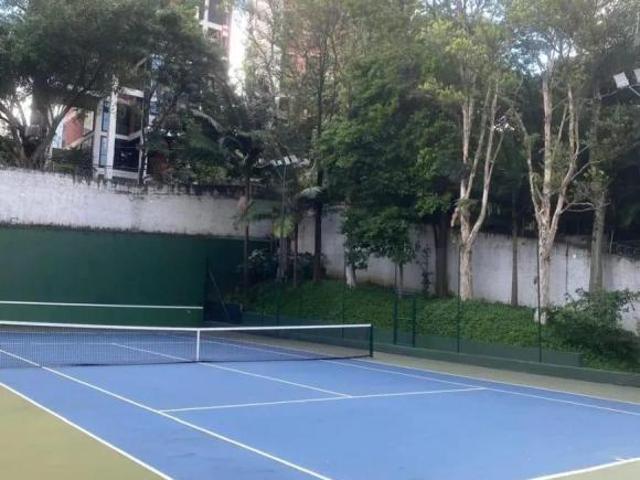 Elegante apartamento para venda em Real Parque com 4 quartos, sendo 3 suítes, 185m²