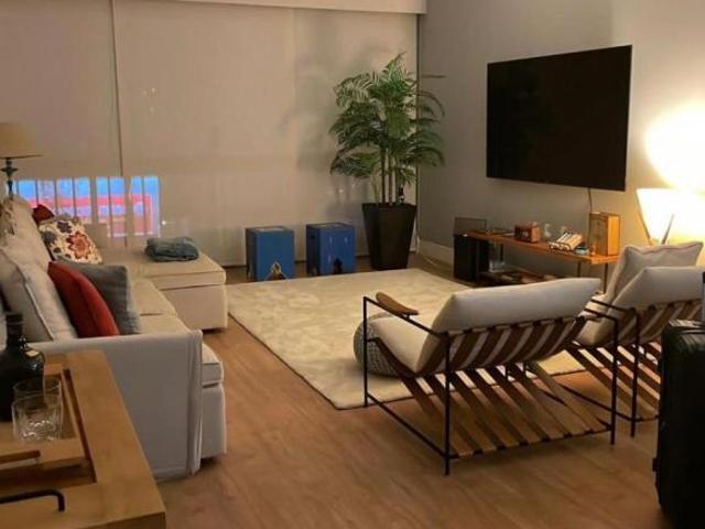 Confortável apartamento para venda em Santana com 3 quartos, sendo 1 suíte, 159m²