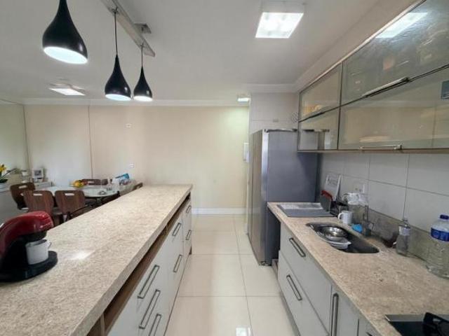Versátil apartamento para venda em Saúde com 2 quartos, sendo 1 suíte, 65,000m²