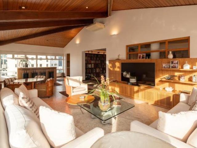 Imperdível duplex para venda e locação em Itaim Bibi com 3 quartos, sendo 3 suítes, 384m²