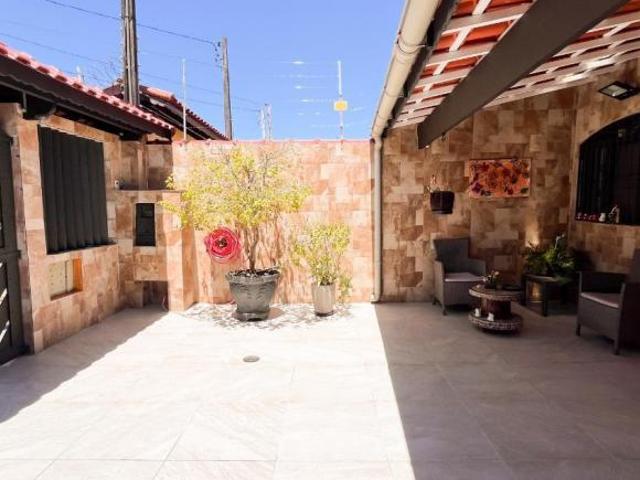 Imperdível sobrado para venda em Cibratel II com 2 quartos, sendo 2 suítes, 150m²
