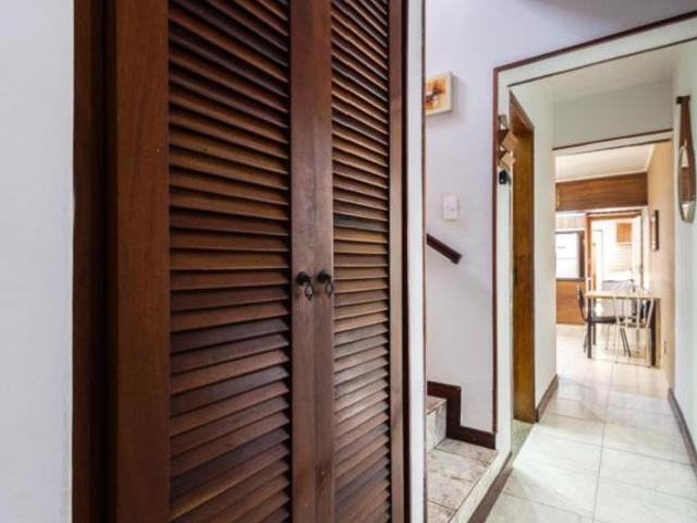 Aconchegante sobrado para venda em Jardim Marisa com 3 quartos, sendo 1 suíte, 174m²