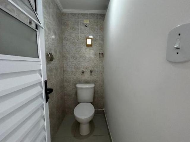Funcional sobrado para venda em Jardim São Paulo Zona Norte com 3 quartos, sendo 3 suítes, 203m²
