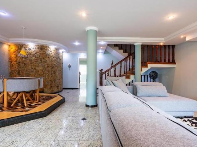 Sensacional sobrado para venda em Vila Esperança com 4 quartos, sendo 1 suíte, 328m²