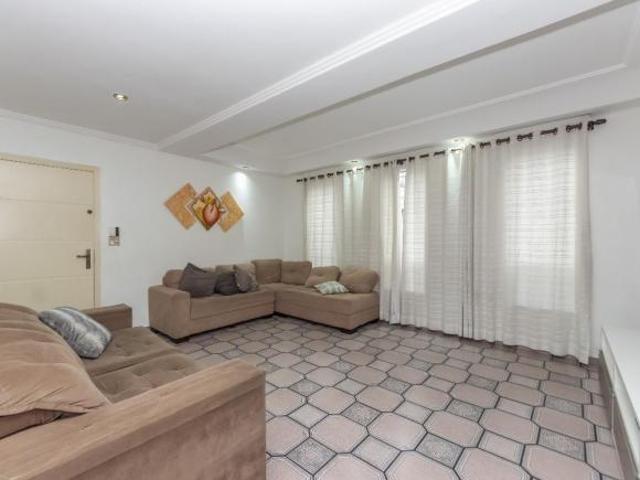 Agradável sobrado para venda em Vila Nova Zona Leste com 3 quartos, sendo 1 suíte, 286m²
