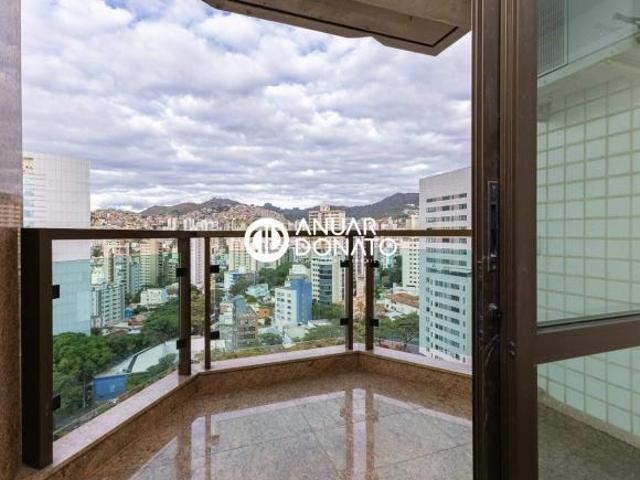 Funcionários Cobertura 5 quartos à venda na Anuar Donato