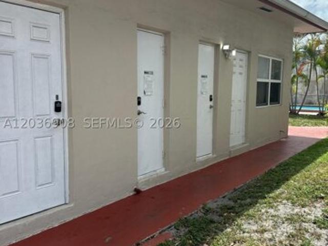 Funston St Unit A, Hollywood, Condo For Sale