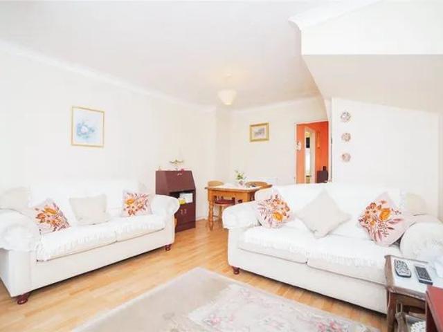 Fuchsia Close, Romford, RM7 0YZ, Property for rent