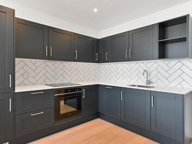 Fulton and Fifth, Fulton Rd, Wembley. 1 bed apartment to rent £1,998 pcm £461 pw