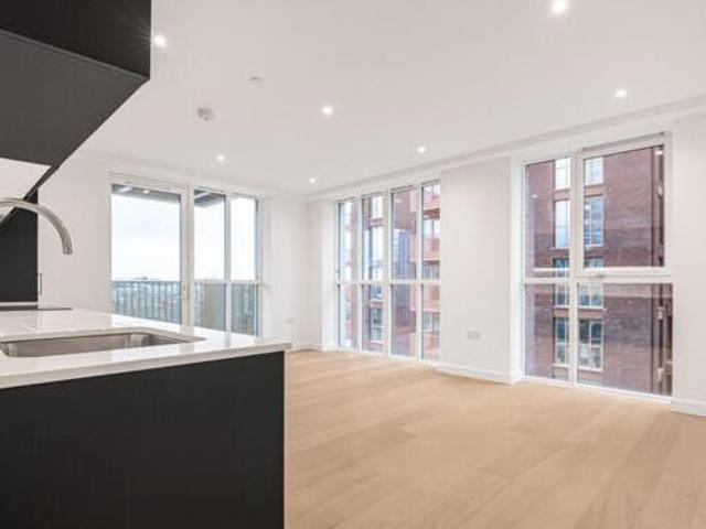 Fulton Road, London, 2 Bedroom Apartment