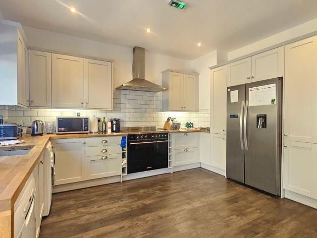 Fulwich Road, Dartford DA1, Room to rent, £800 pcm | PrimeLocation