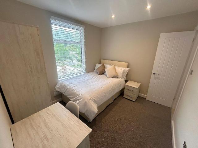 Fulwich Road, Dartford DA1, Room to rent, £900 pcm | PrimeLocation