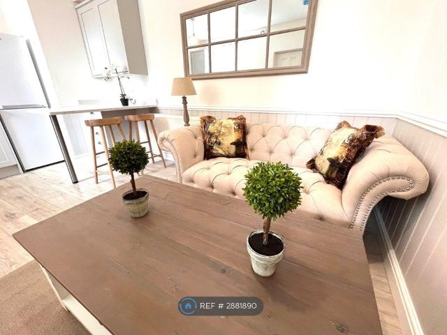 Fulwood Road, Sheffield S10, 1 bed flat to rent, £1,450 pcm | PrimeLocation