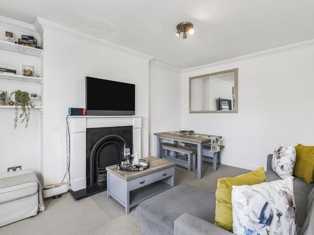 Fulham, London SW6, 1 bed flat to rent, £2,200 pcm | PrimeLocation