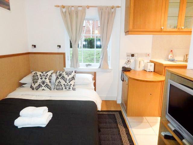 Fulham Palace Road, Hammersmith, London W6, Studio to rent, £1,582 pcm | PrimeLocation