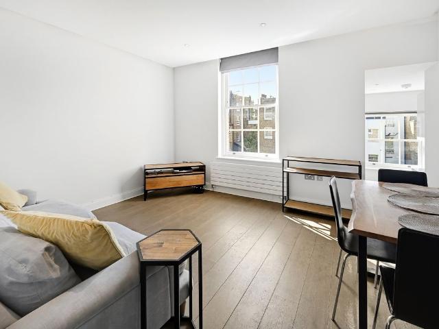 Fulham Road, The Boltons SW10, 2 bed flat to rent, £3,250 pcm | PrimeLocation