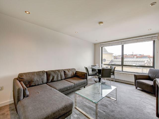 Fulham Road, Chelsea, London SW3, 2 bed flat to rent, £4,008 pcm | PrimeLocation