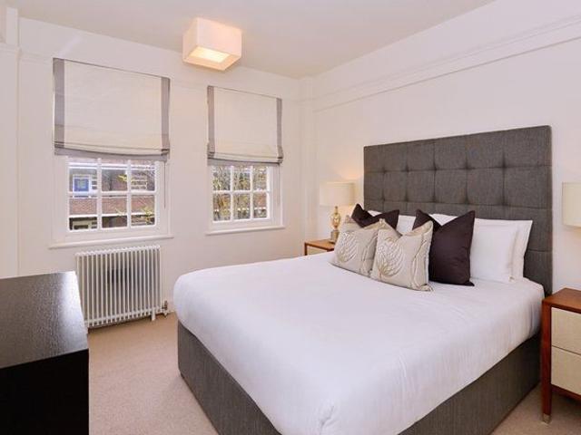 Fulham Road, Chelsea, London, SW7