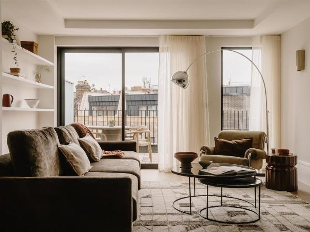 Fulham Road, Fulham SW6, 2 bed flat to rent, £4,800 pcm | PrimeLocation