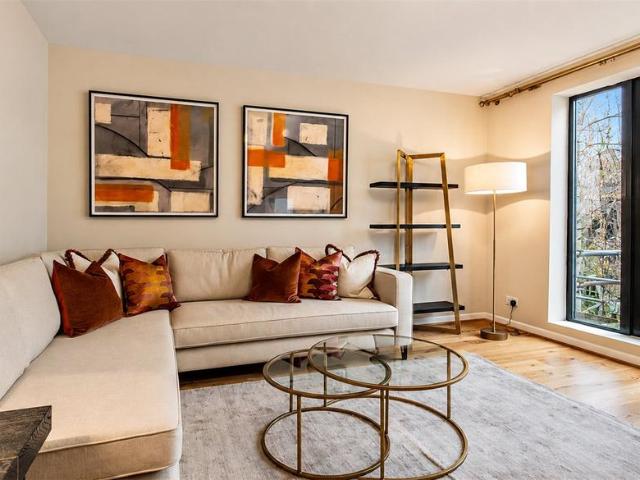 Fulham Road, Fulham SW3 2 bed apartment to rent £4,333 pcm £1,000 pw
