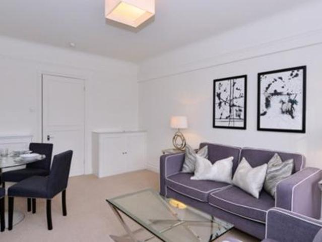 Fulham Road, London, 2 Bedroom Flat