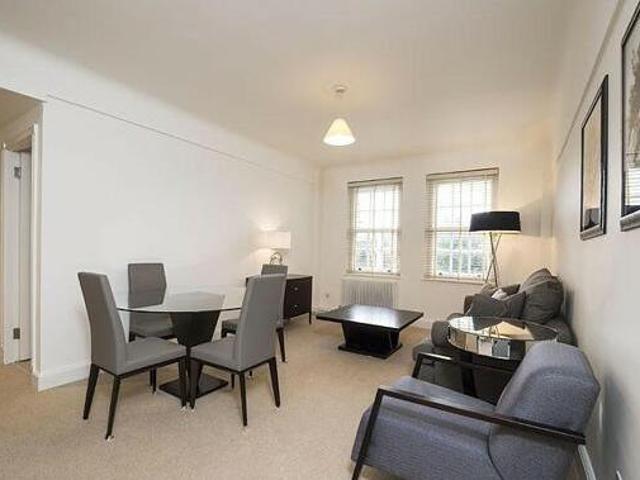 Fulham Road, London, 2 Bedroom Flat