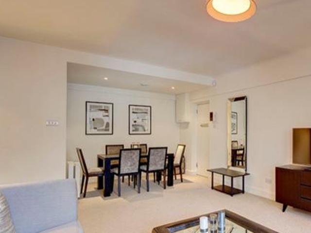 Fulham Road, London, 2 Bedroom Flat