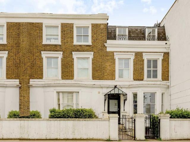 Fulham Road, London SW6 2 bed flat to rent £3,000 pcm £692 pw