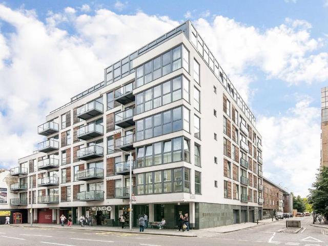Fulham Road, London SW10 1 bed flat to rent £2,600 pcm £600 pw