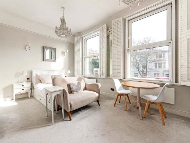 Fulham Road, London SW10, Studio to rent, £2,000 pcm | PrimeLocation