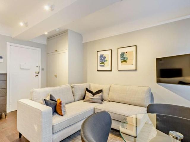 Fulham Road, London SW3 Studio to rent £2,383 pcm £550 pw