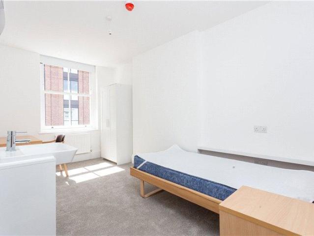 Fulham Road, London, SW3 1 bed in a house share to rent £1,144 pcm £264 pw