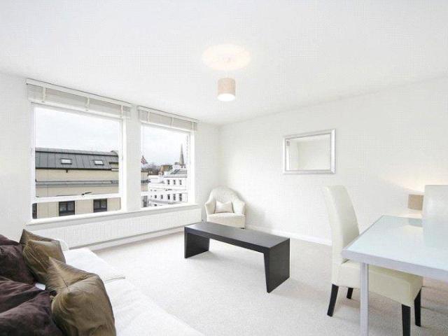 Fulham Road, London SW3 2 bed apartment to rent £3,900 pcm £900 pw