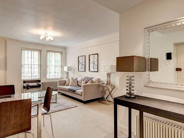 Fulham Road, London SW3 2 bed apartment to rent £4,550 pcm £1,050 pw