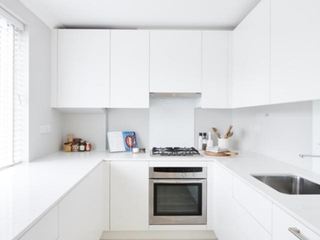 Fulham Road, London SW3 2 bed apartment to rent £4,593 pcm £1,060 pw