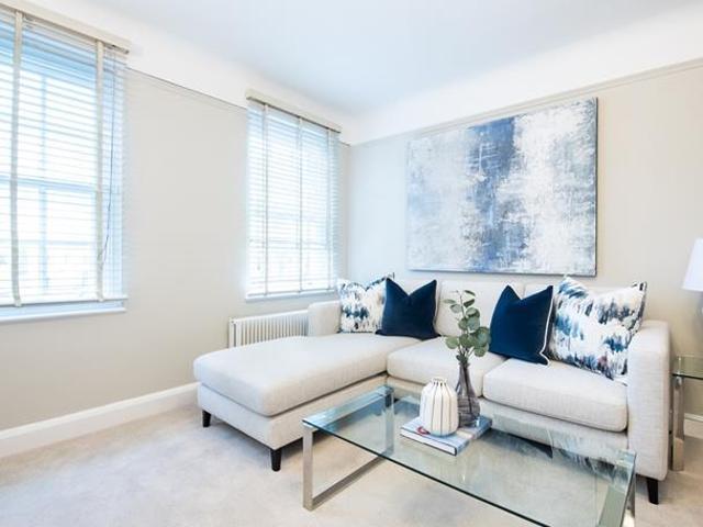 Fulham Road, London SW3 2 bed apartment to rent £4,766 pcm £1,100 pw