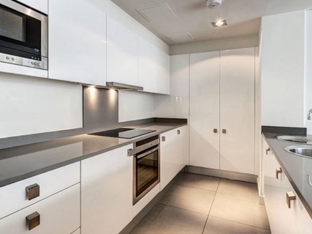 Fulham Road, London SW3 2 bed apartment to rent £5,633 pcm £1,300 pw