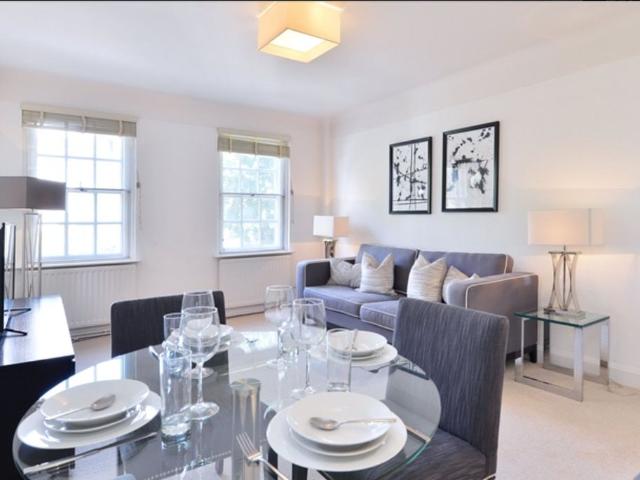 Fulham Road, London SW3, 2 bed flat to rent, £4,550 pcm | PrimeLocation