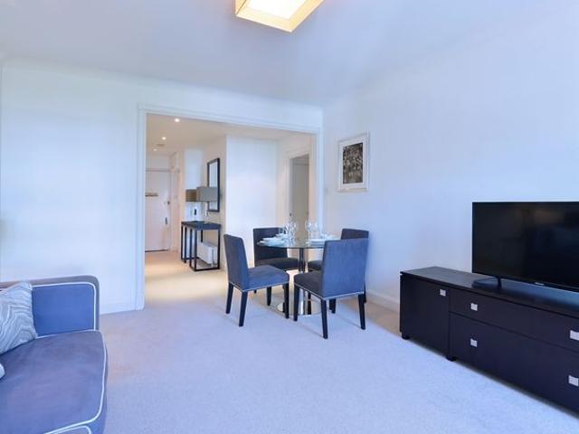Fulham Road, London SW3, 2 bed flat to rent, £4,550 pcm | PrimeLocation